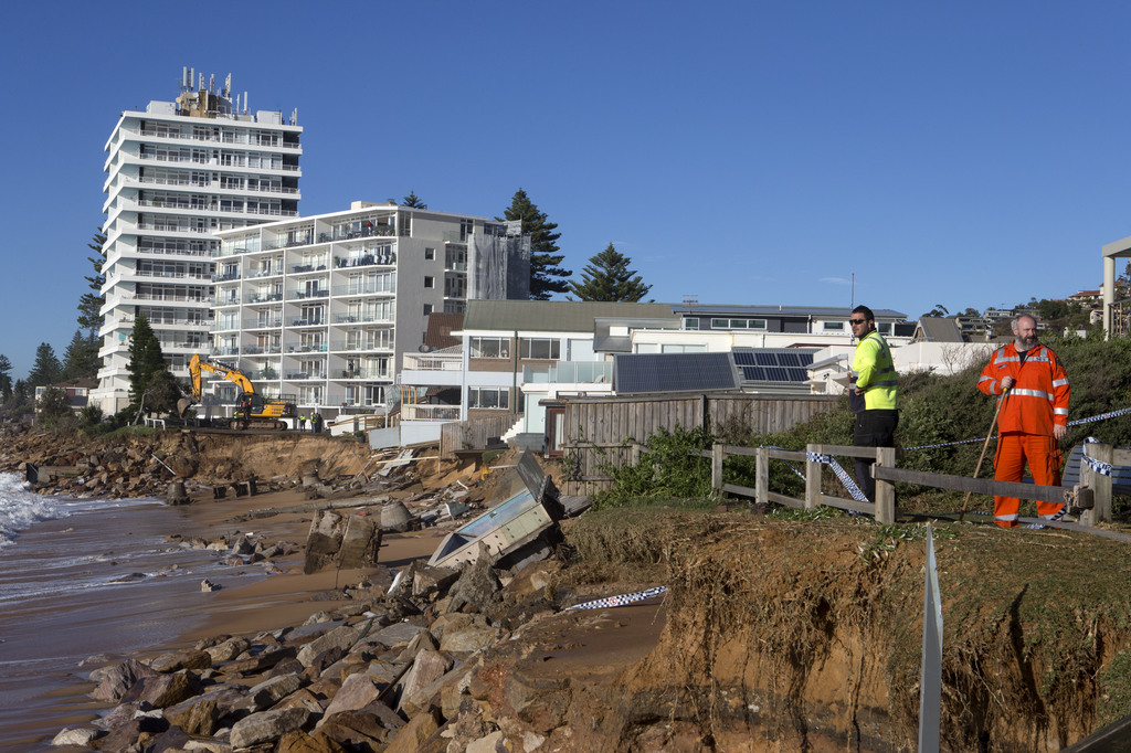 The case of the missing beach | State Library of NSW